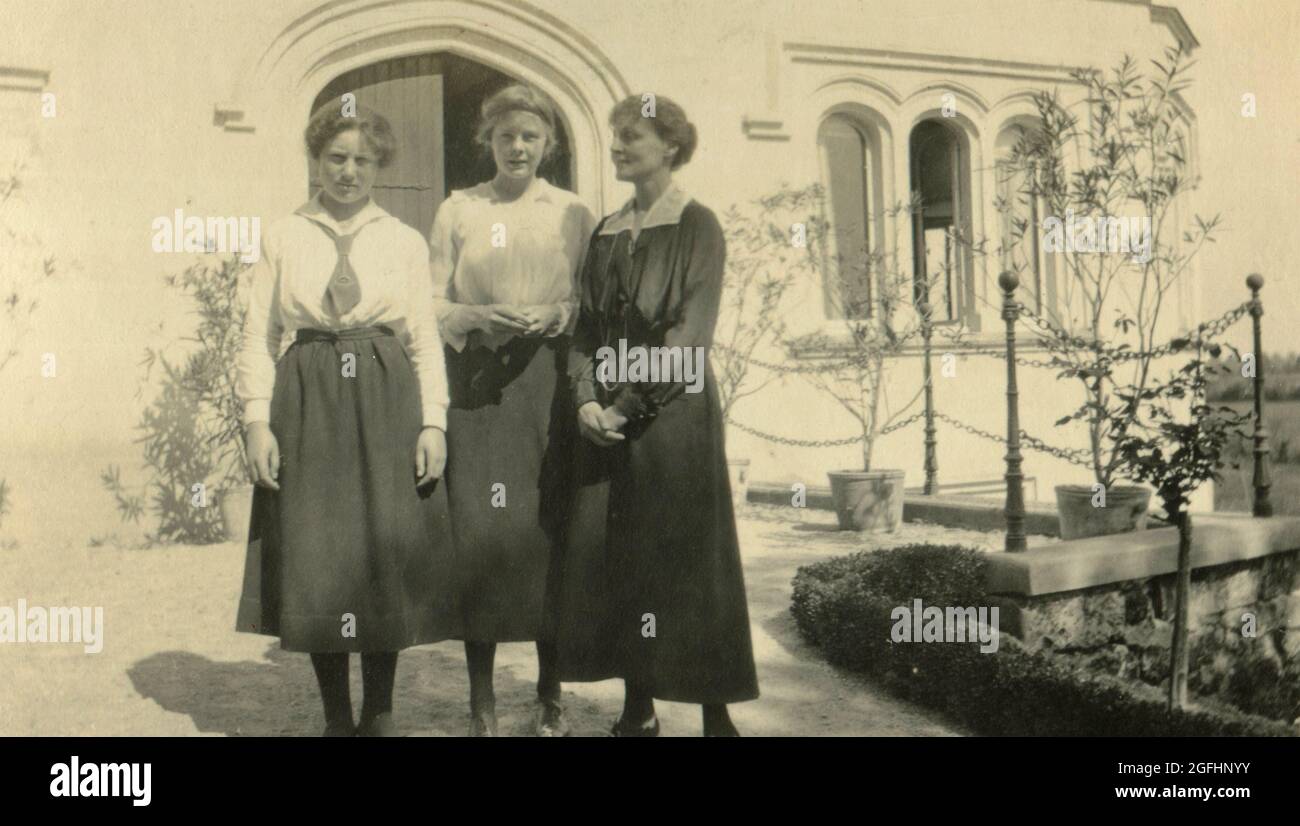 Three women out in the garden, France 1908 Stock Photo - Alamy