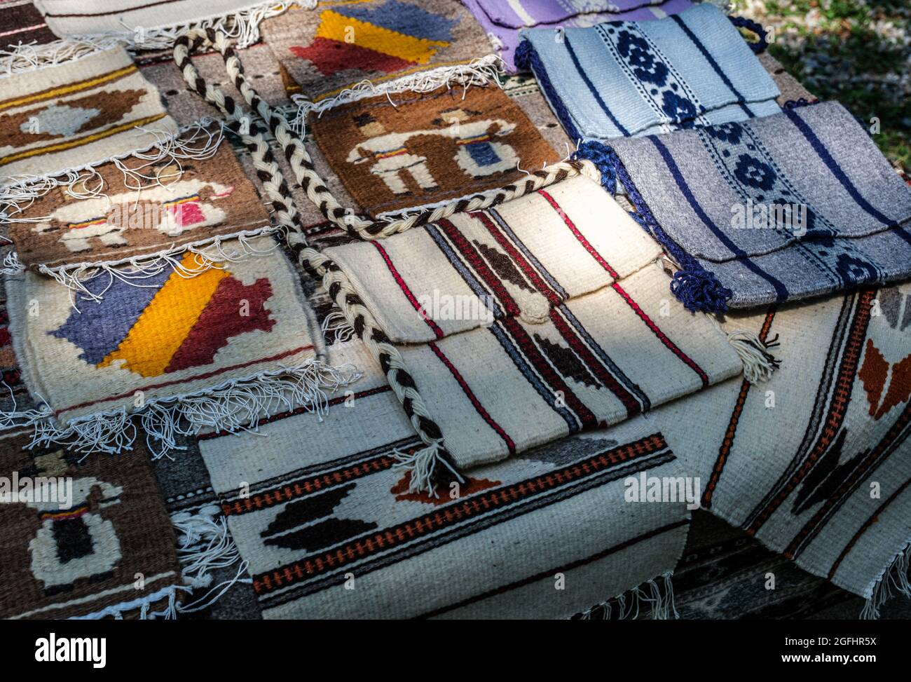 traditional romanian rug carpet background Stock Photo - Alamy