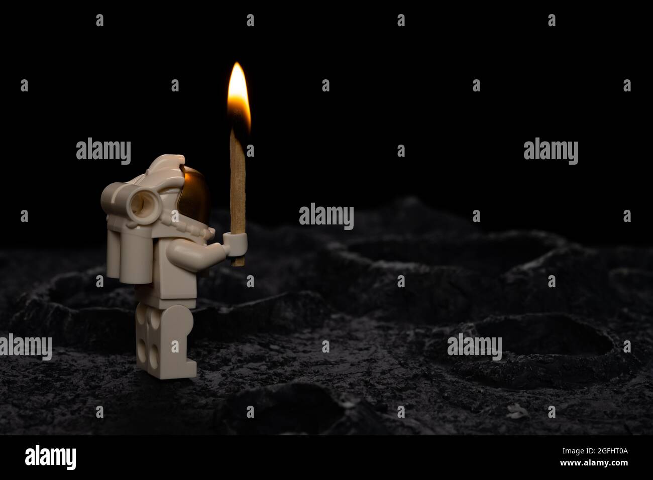 Carrying a torch hi-res stock photography and images - Alamy