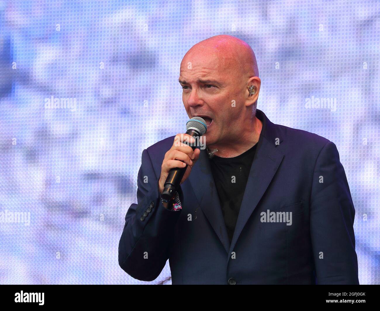 Pat kane hue and cry hi-res stock photography and images - Alamy