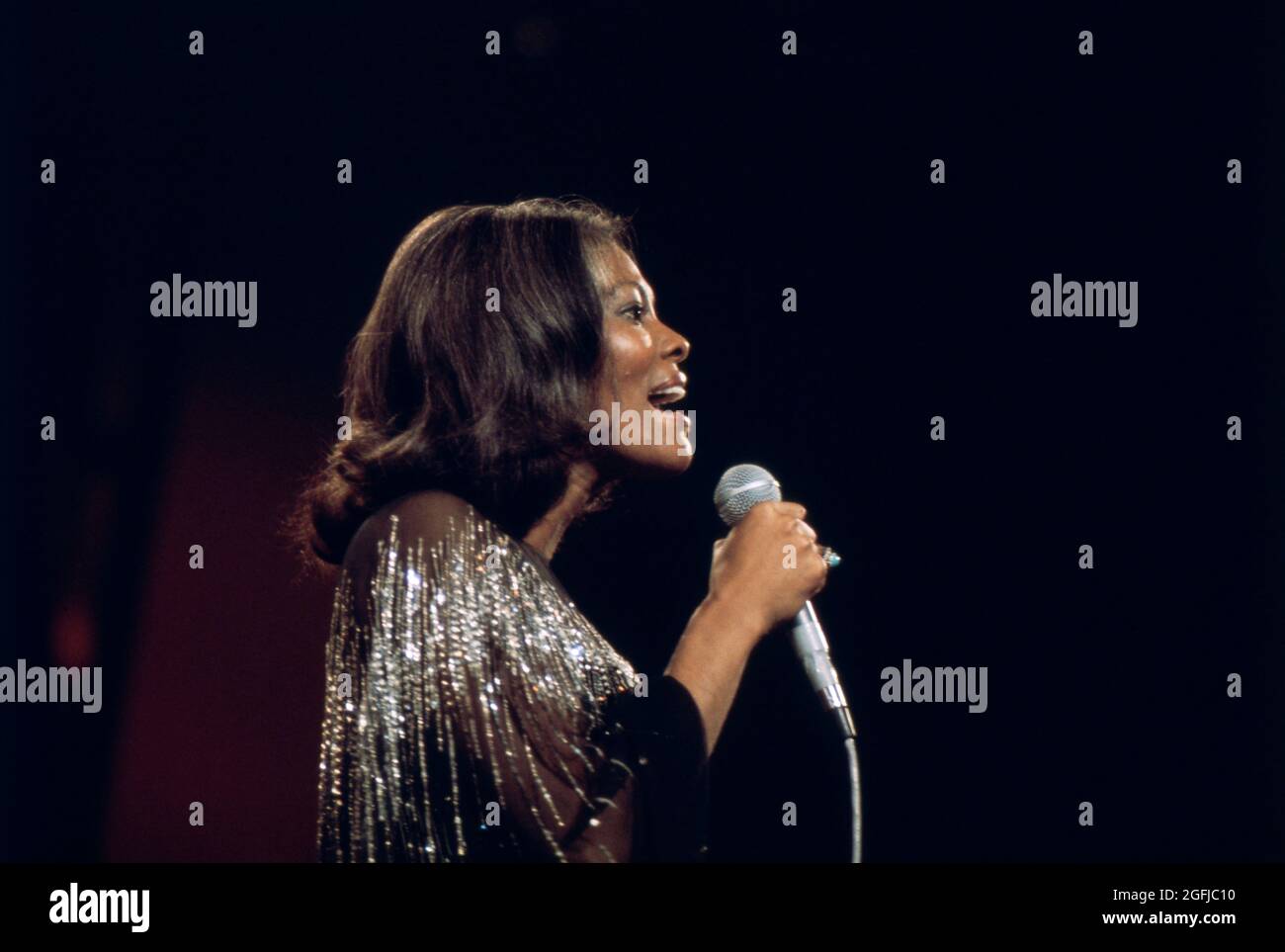 Dionne Warwick, amerikanische Pop-Sängerin und Fernsehmoderatorin, bei ...