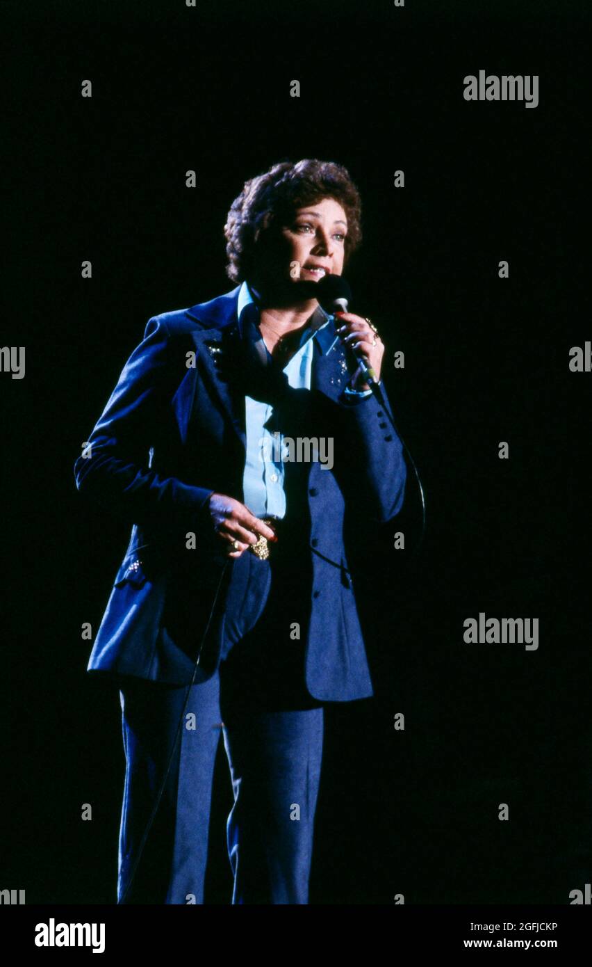 Country sangerin hi-res stock photography and images - Alamy