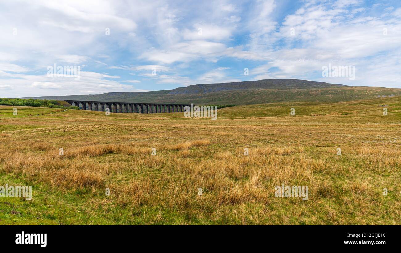 The Ribblehead Viaduct near Ingleton, North Yorkshire, England, UK ...