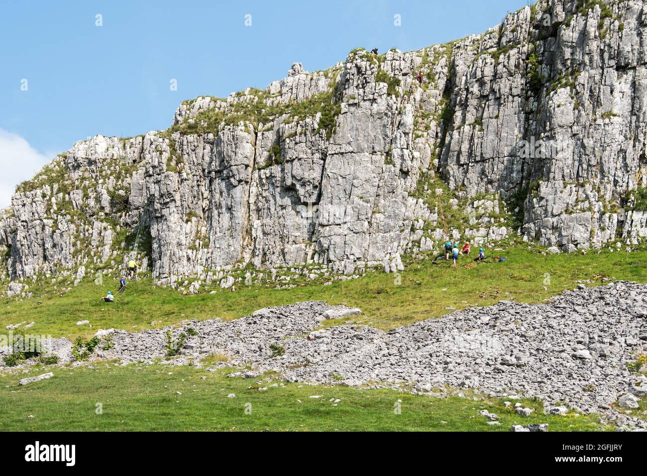 Rock climbing at Malham Tarn Stock Photo - Alamy