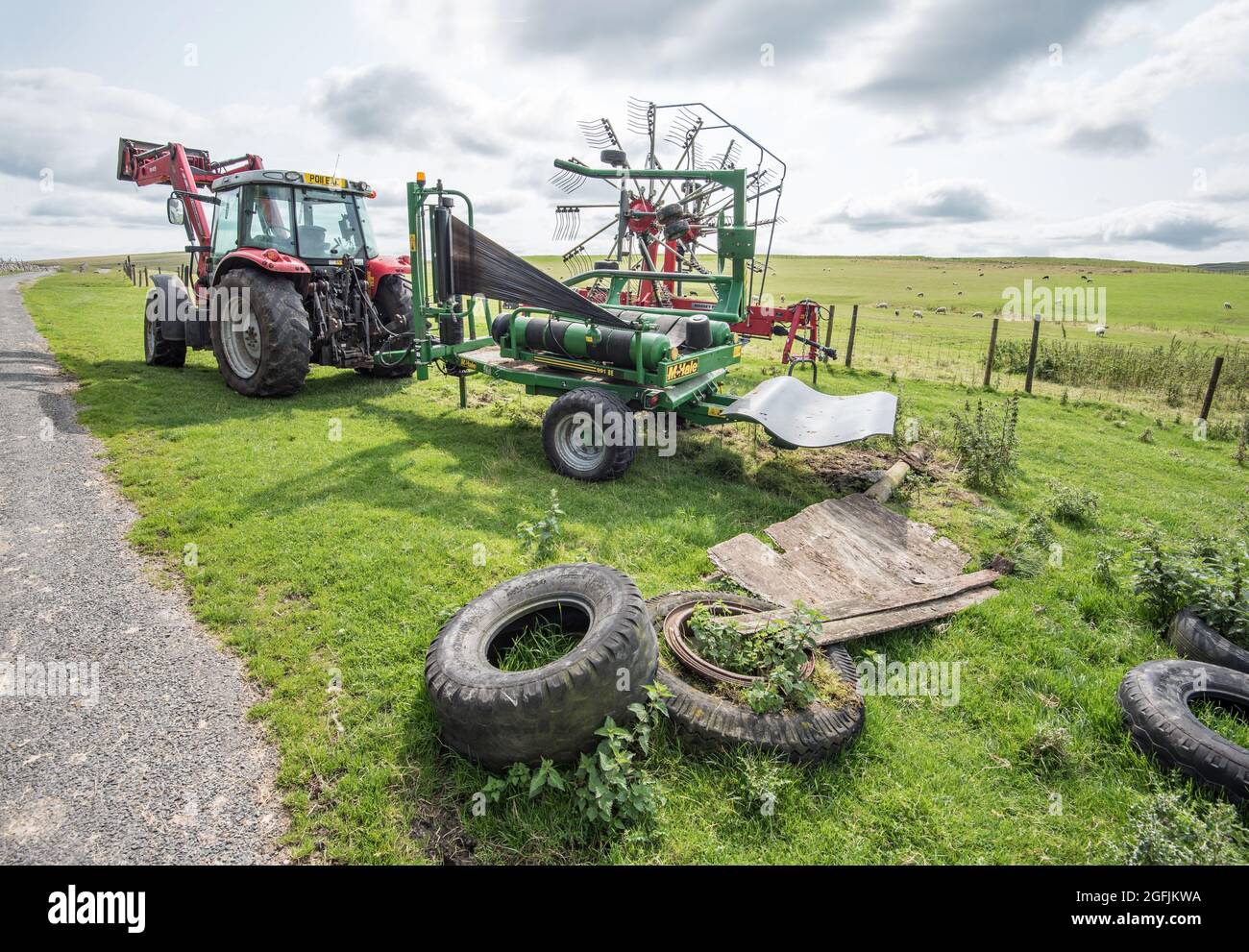 Massey ferguson 945 loader hi-res stock photography and images - Alamy