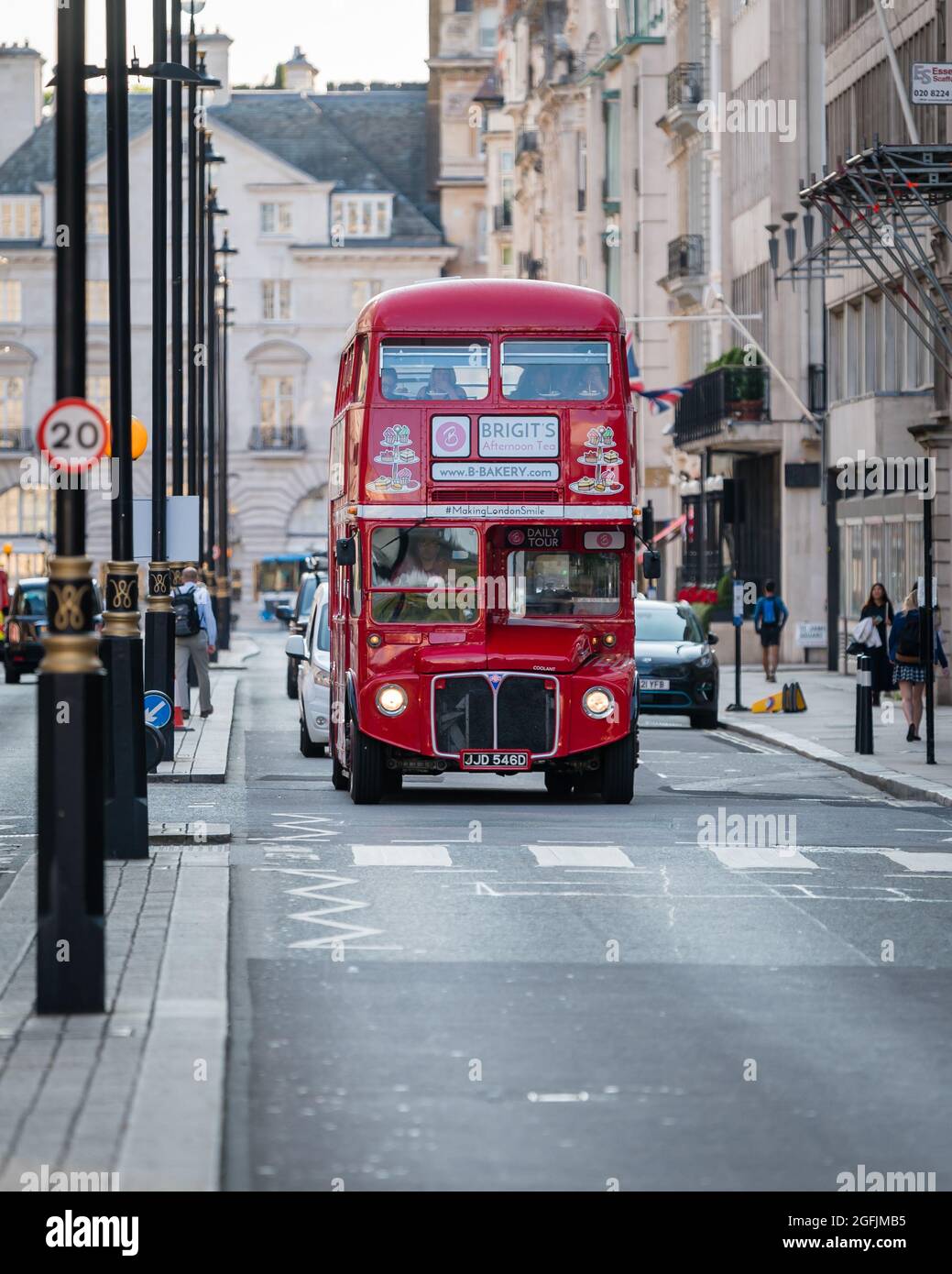The old London Routemaster, London Stock Photo - Alamy