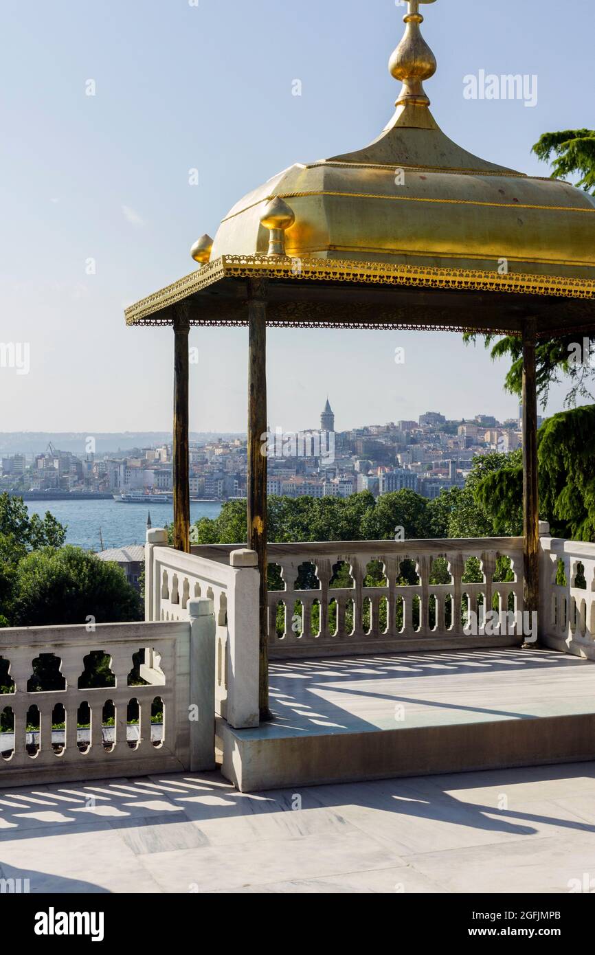 Topkapi palace terrace istanbul turkey hi-res stock photography and ...