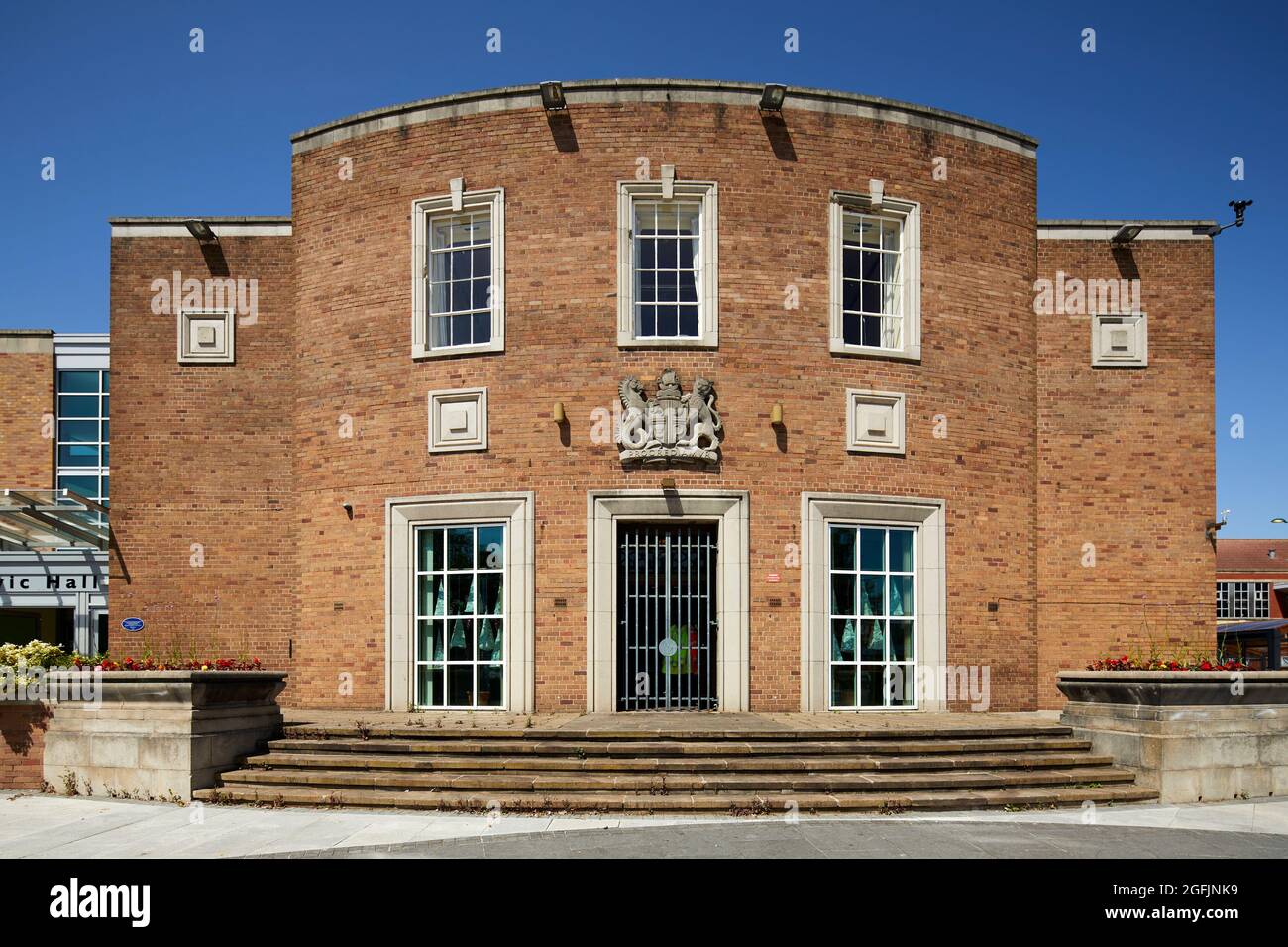 Ellesmere port town centre hi-res stock photography and images - Alamy