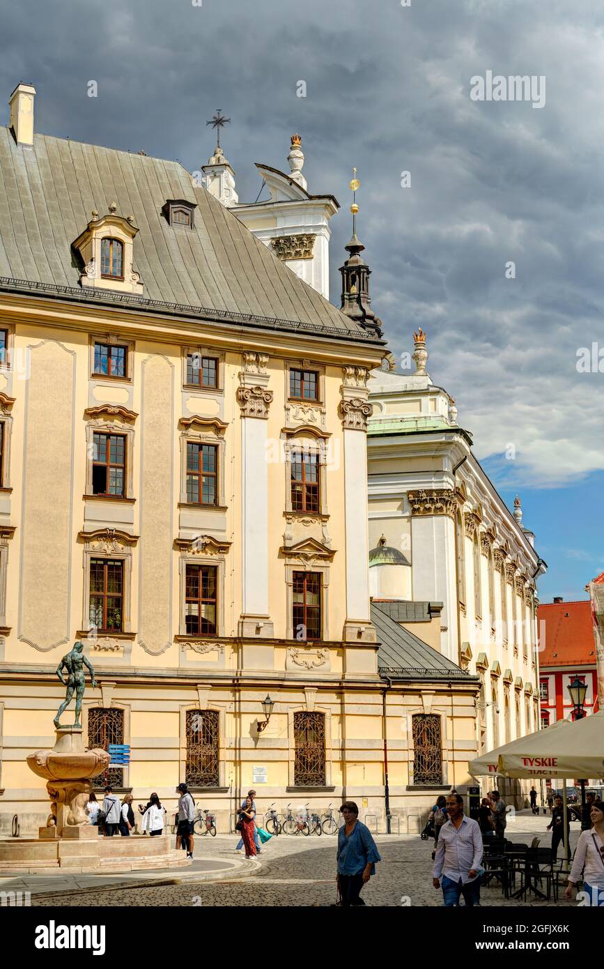 University uniwersytet wroclawski hi-res stock photography and images ...