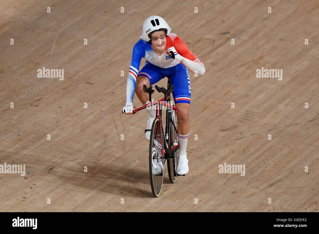 France's Alexandre Leaute celebrates winning gold in the Men's C2 3000 ...