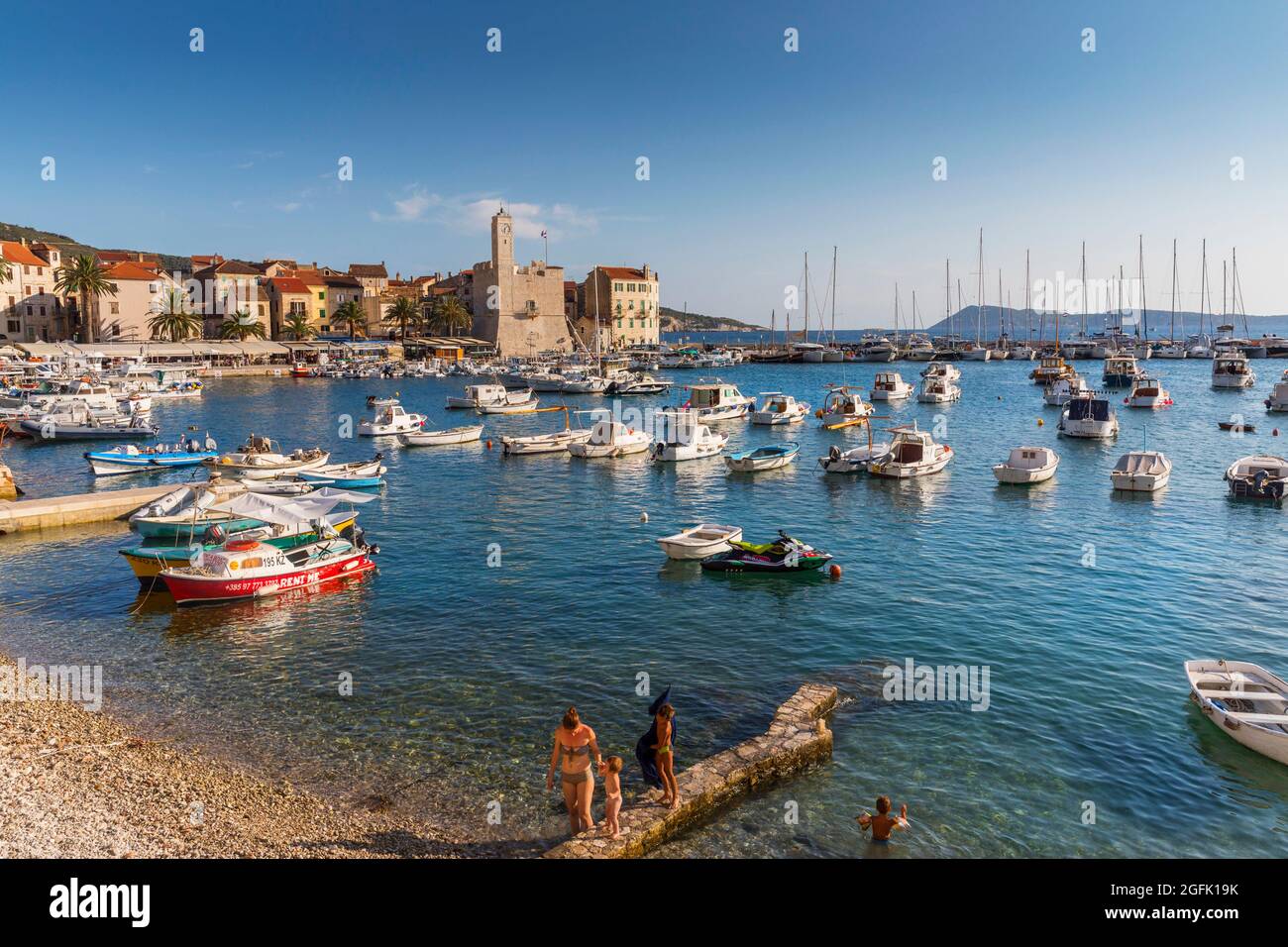 Harbor vis hi-res stock photography and images - Alamy