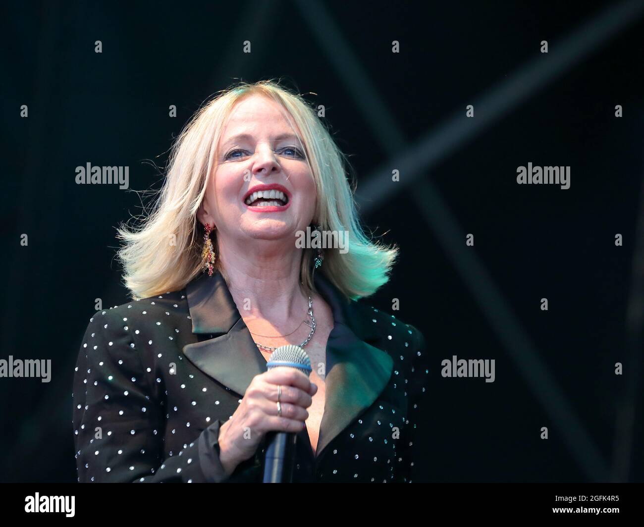 Clare grogan hi-res stock photography and images - Alamy