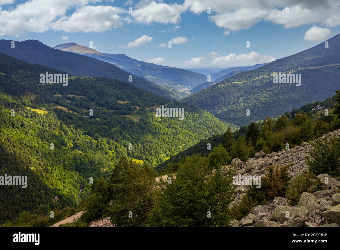 Catalonia nature hi-res stock photography and images - Alamy