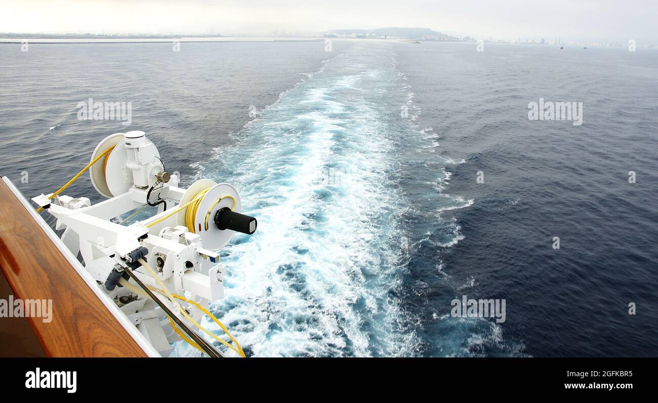 Wake of a ship in the sea Stock Photo - Alamy