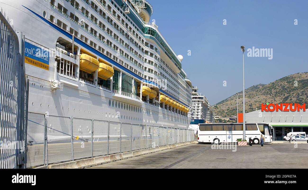 Ocean liner in the port of Dubrovnik, Croatia, Europe Stock Photo - Alamy