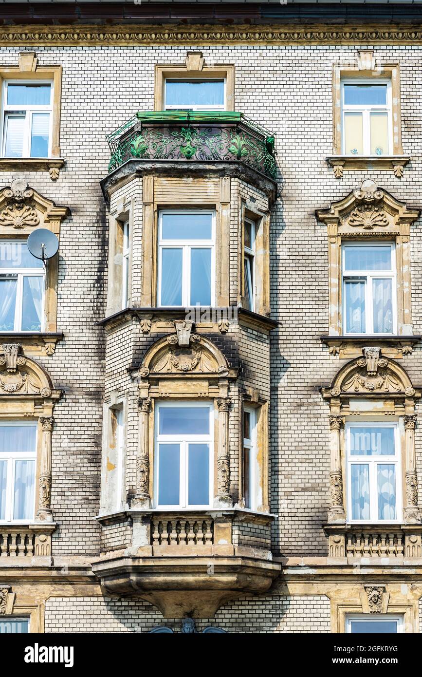 Old classic building hi-res stock photography and images - Alamy