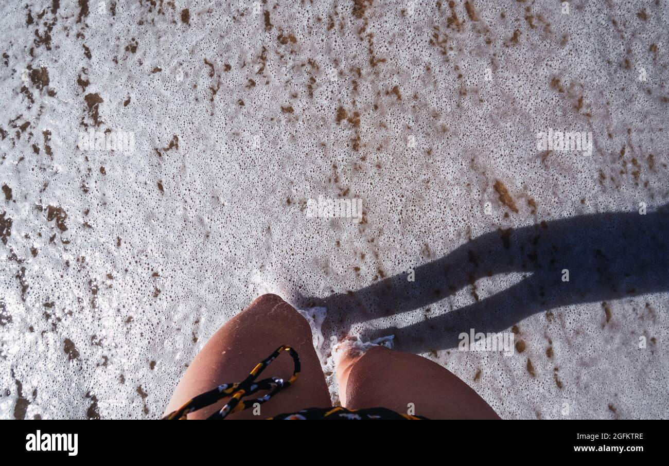 Waves of legs hi-res stock photography and images - Alamy