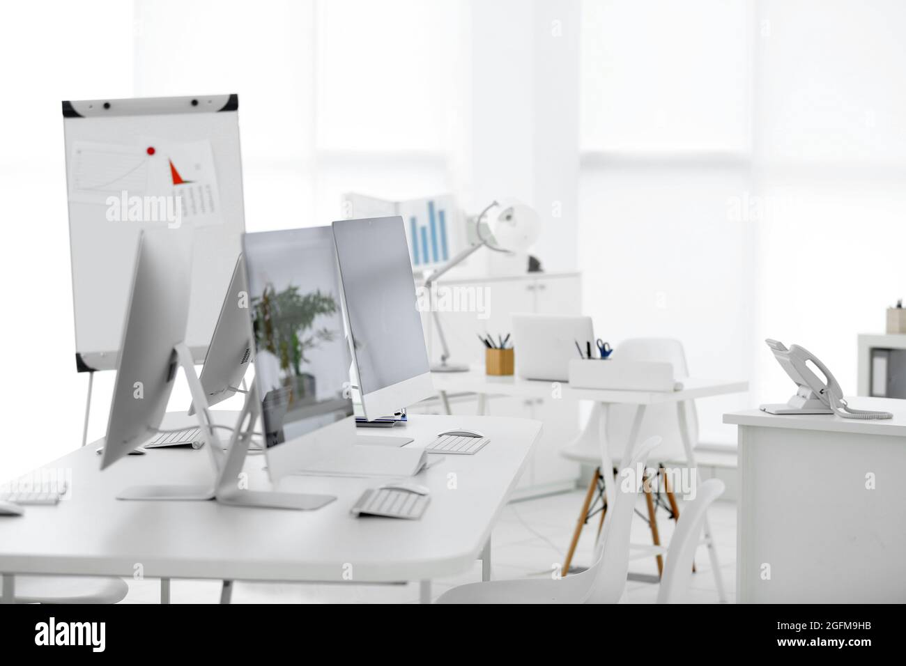Modern office with computers Stock Photo - Alamy