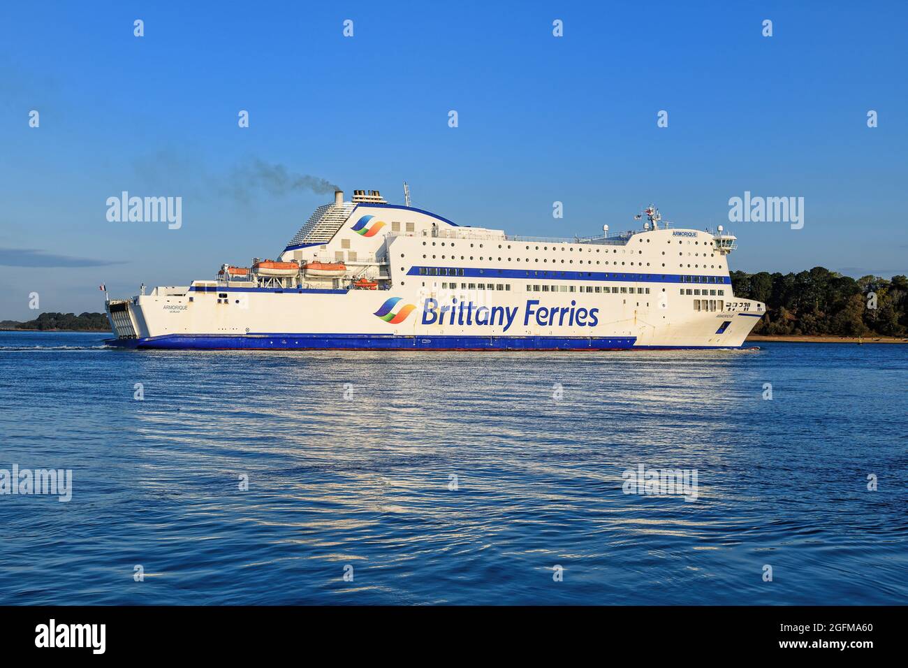 Cross channel ferry routes hi-res stock photography and images - Alamy