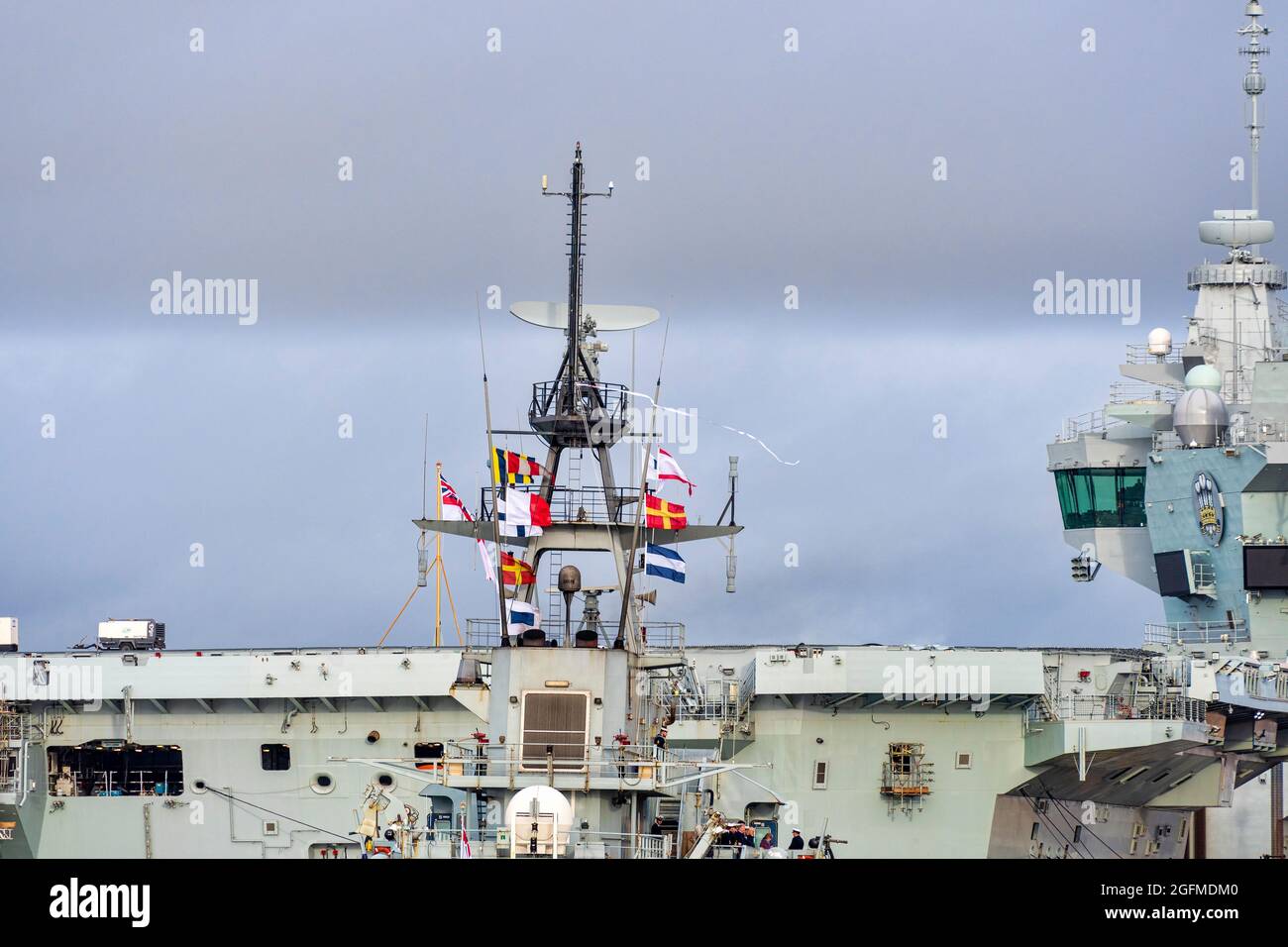 HMS Clyde (P257) with paying-off pennant. The Offshore Patrol Vessel ...