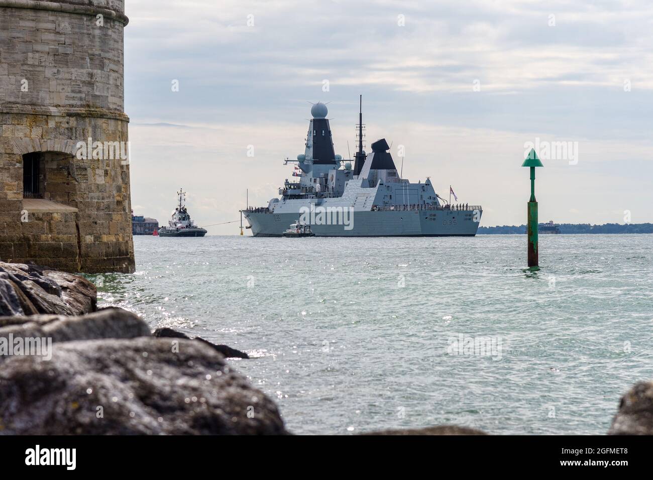HMS Dragon (D35) is one of six Type 45 destroyers operated by the Royal ...