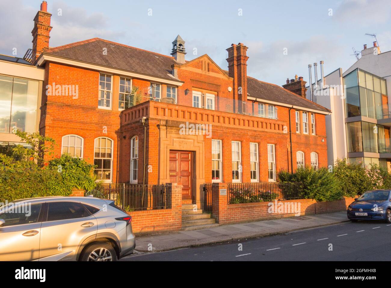 The former Barnes Police Station on Lonsdale Road, Barnes, London, SW13 ...