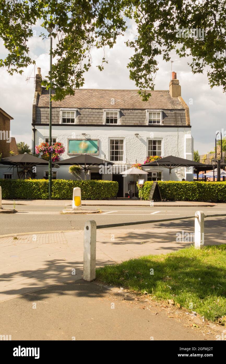 The Sun Inn public house, Barnes, London, SW13, England, UK Stock Photo ...