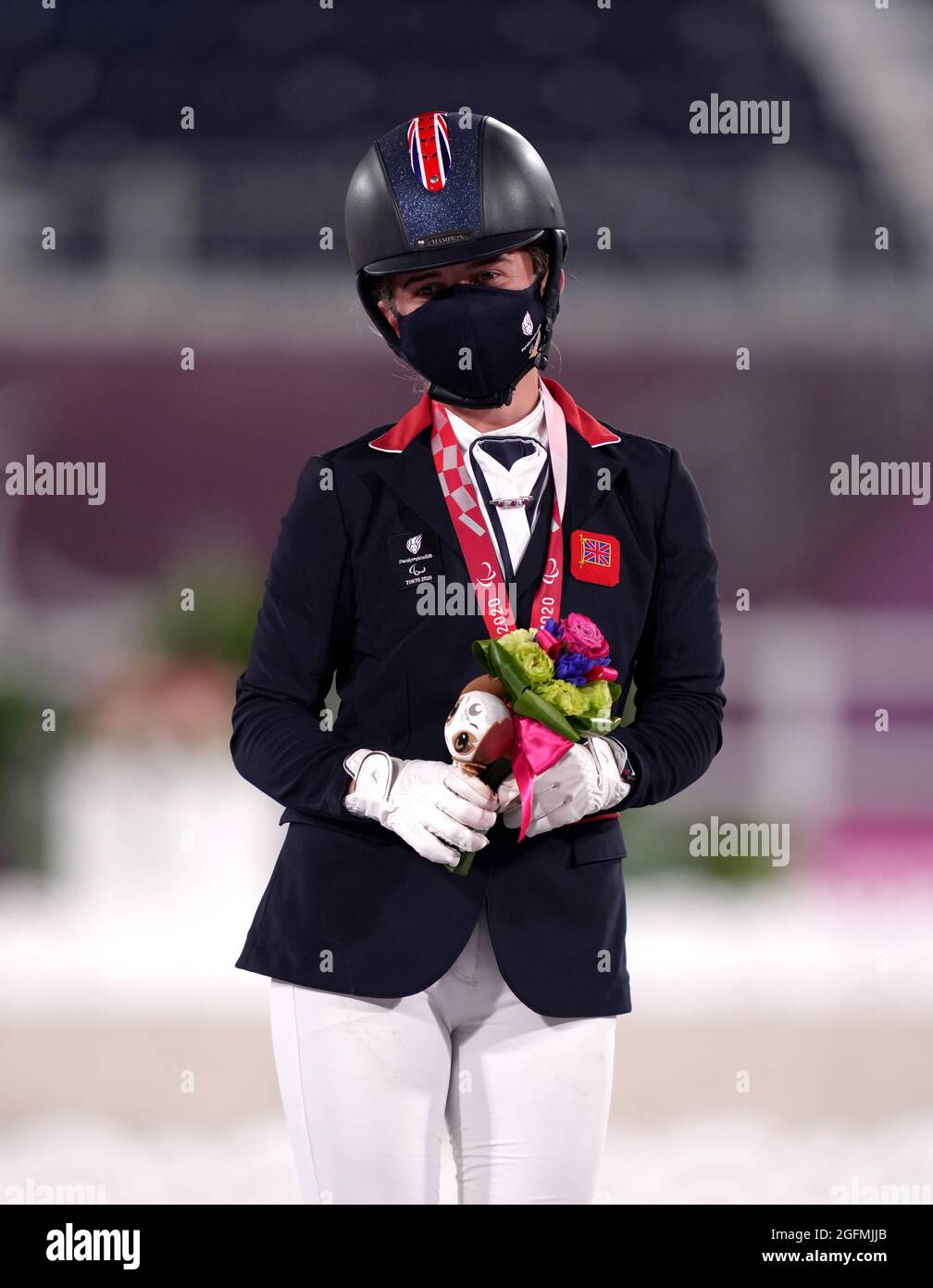 Great Britain's Georgia Wilson poses with her bronze medal after ...