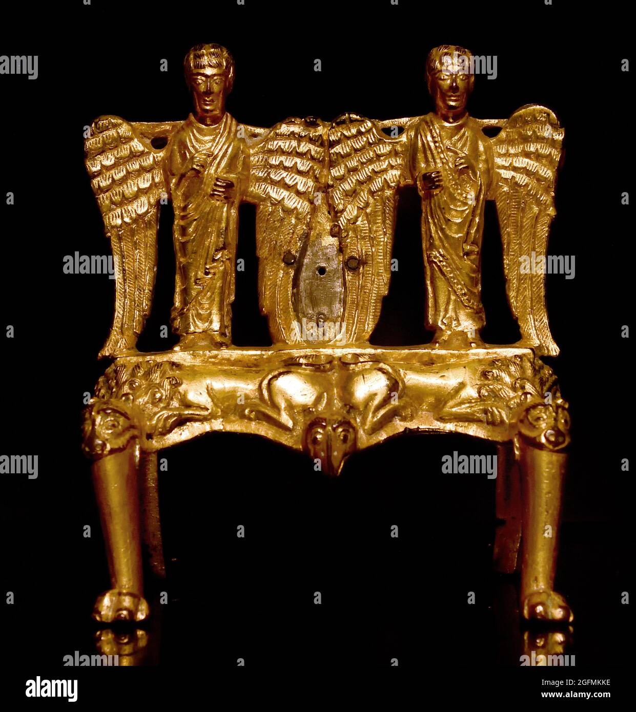 Bronze cross hi-res stock photography and images - Alamy