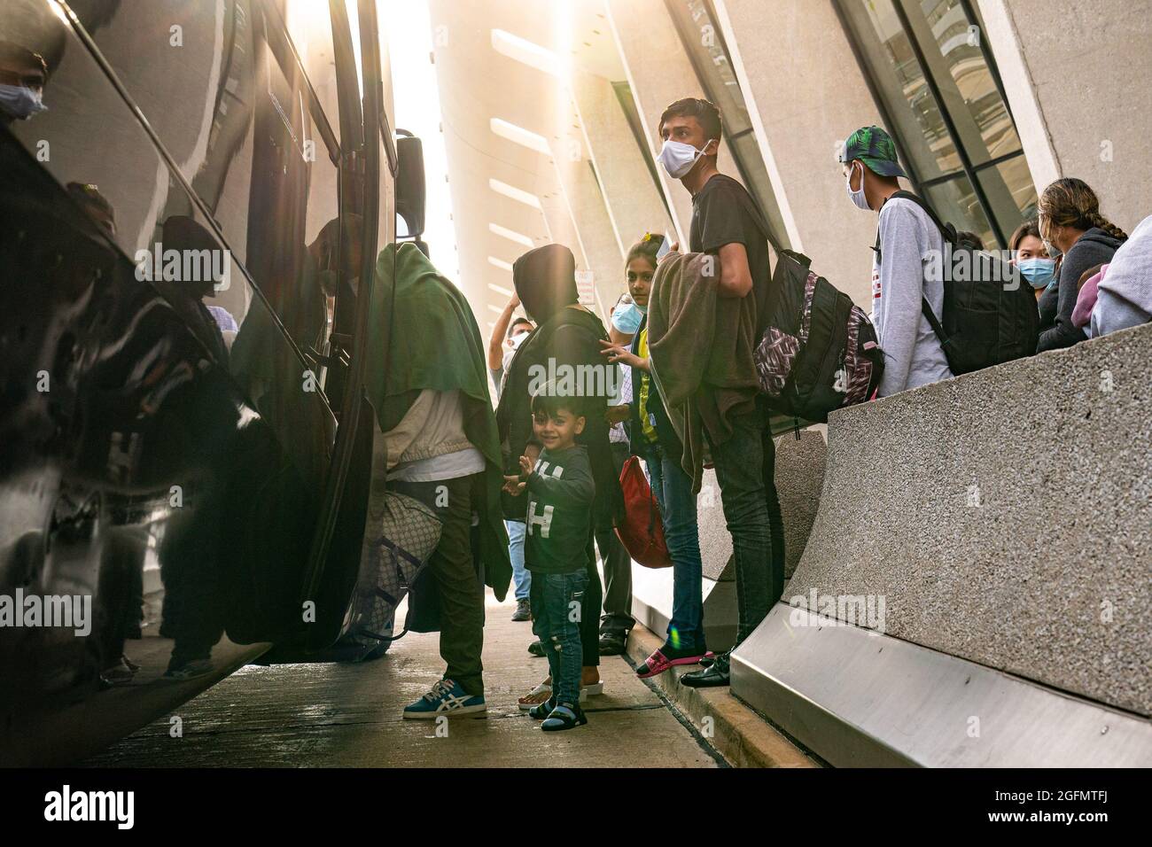 Refugee processing center hi-res stock photography and images - Alamy