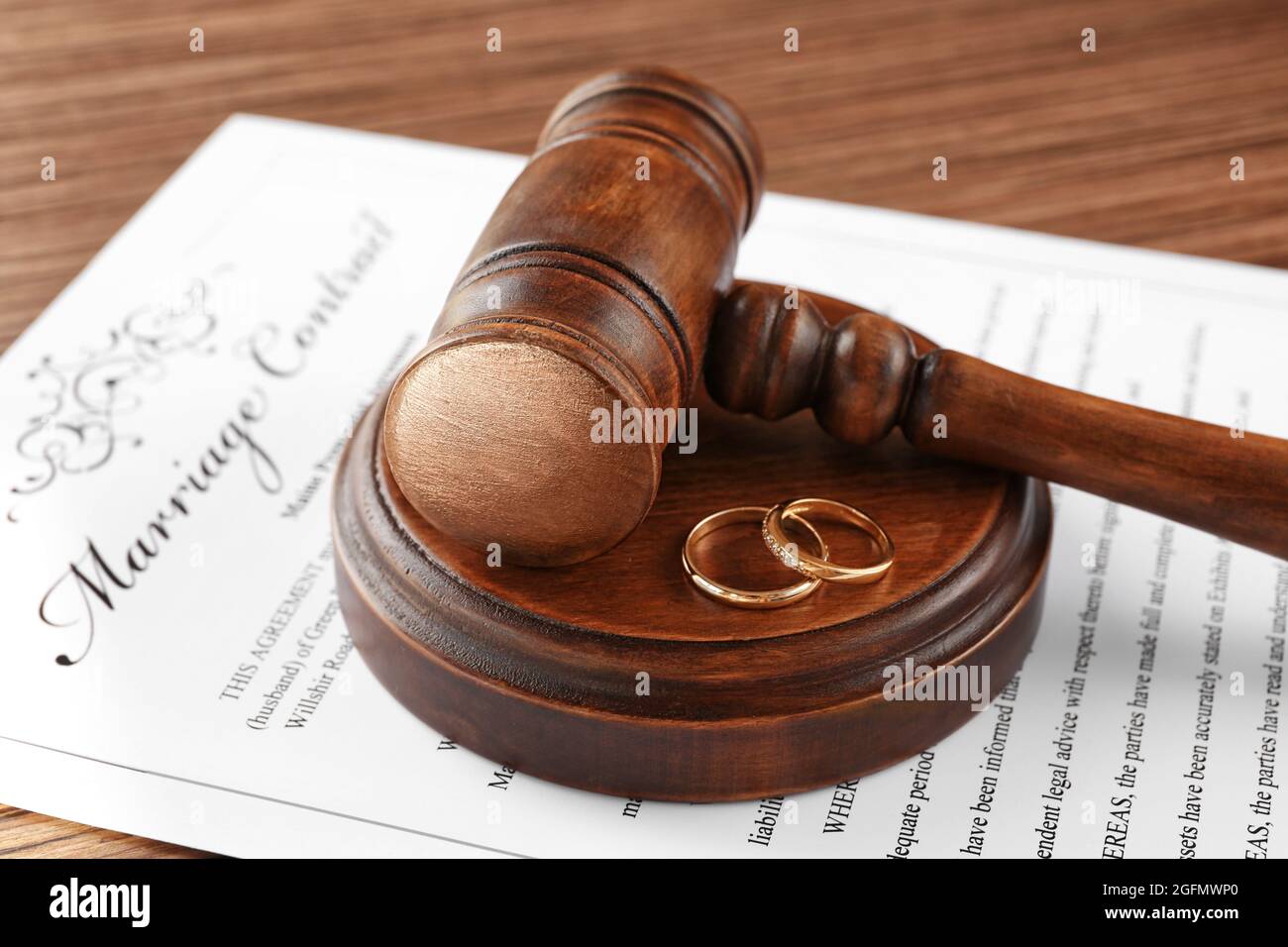 Civil wedding ceremony judge hi-res stock photography and images - Alamy