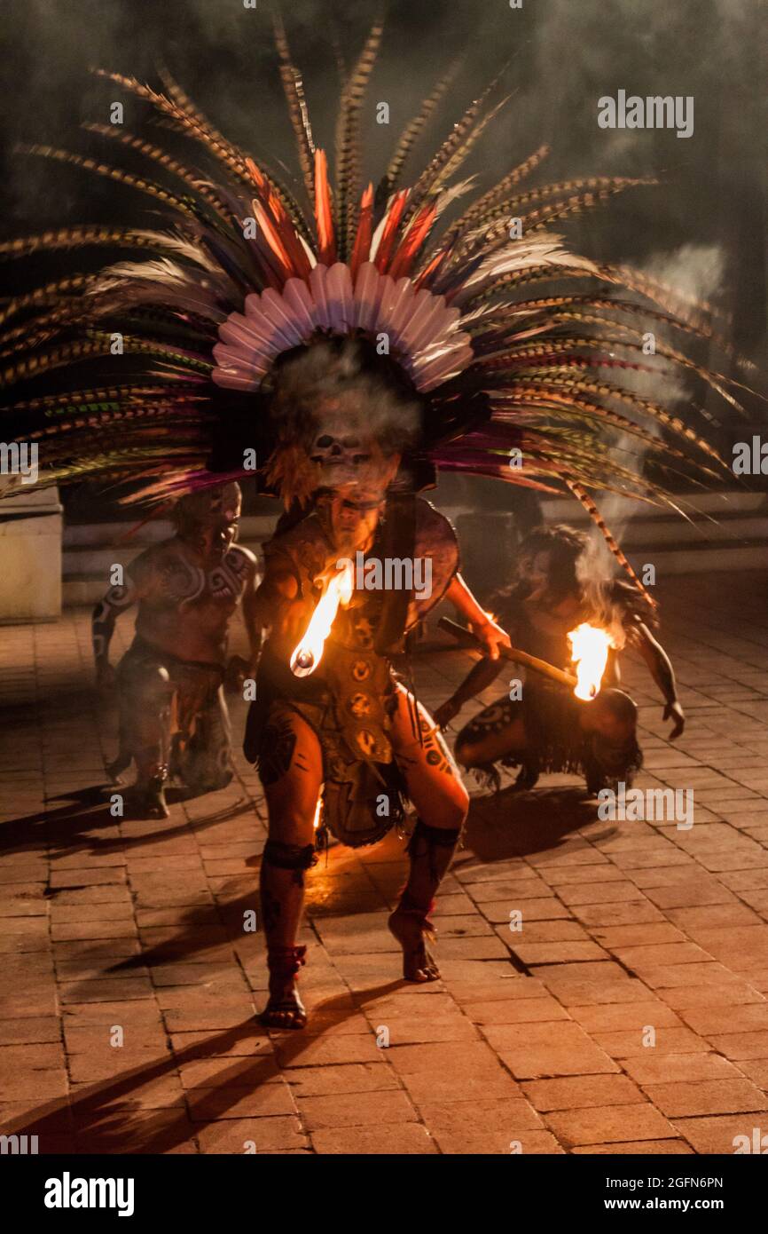 CHICHEN ITZA, MEXICO - FEB 25, 2016: Native mayan dancer performance ...