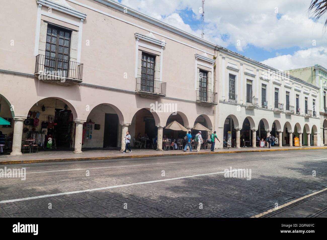 Downtown plaza merida hi-res stock photography and images - Alamy