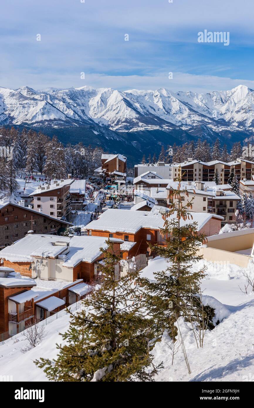 Valberg ski resort hi-res stock photography and images - Alamy