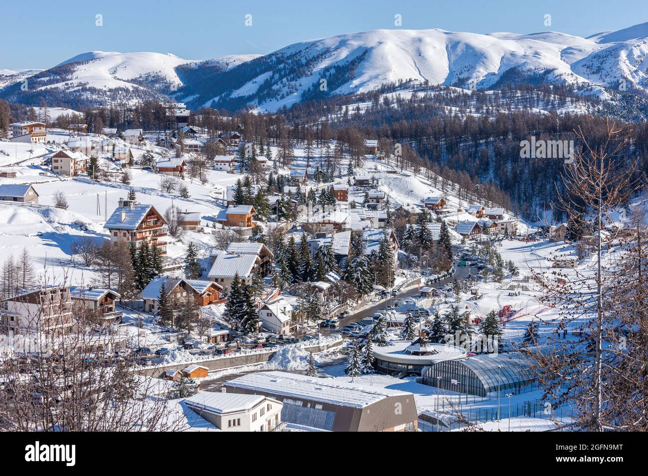 Valberg ski resort hi-res stock photography and images - Alamy