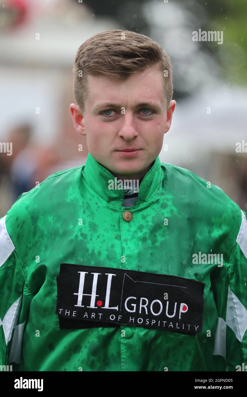 Half jockey hi-res stock photography and images - Alamy