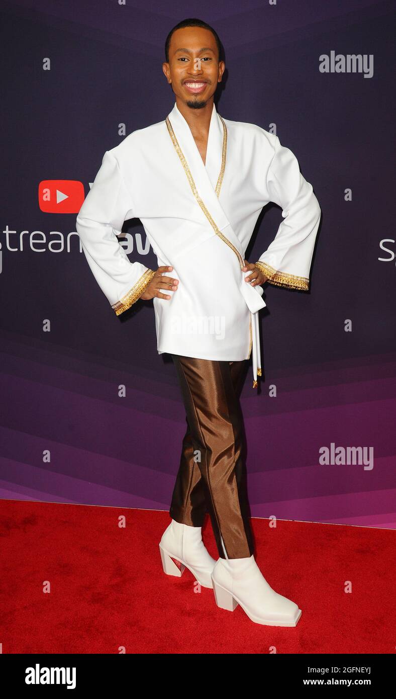 Los Angeles - CA - 12/13/2019 Streamy Awards 2019 -PICTURED: Kalen ...