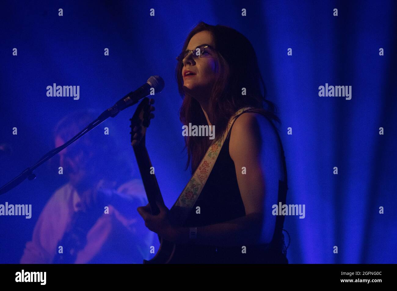 Catrin Vincent of London, UK. 25th August 2021. Another Sky performing ...