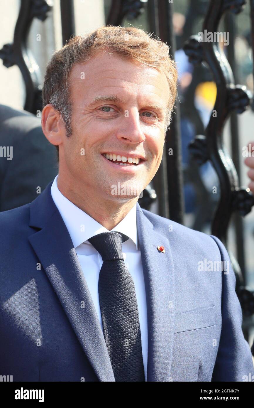 French President Emmanuel Macron with Taoiseach Micheal Martin while on ...