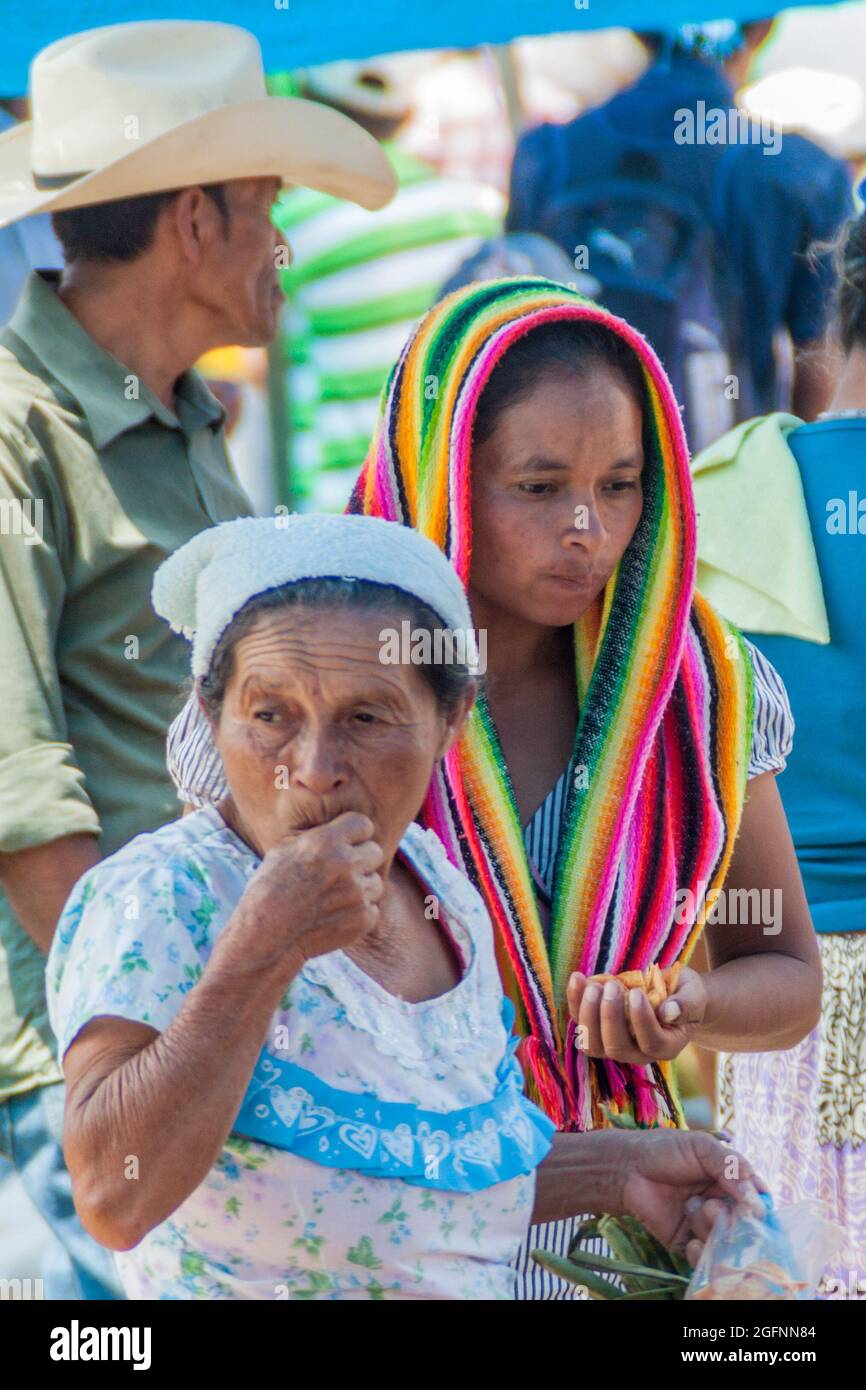 Native woman honduras hi-res stock photography and images - Alamy