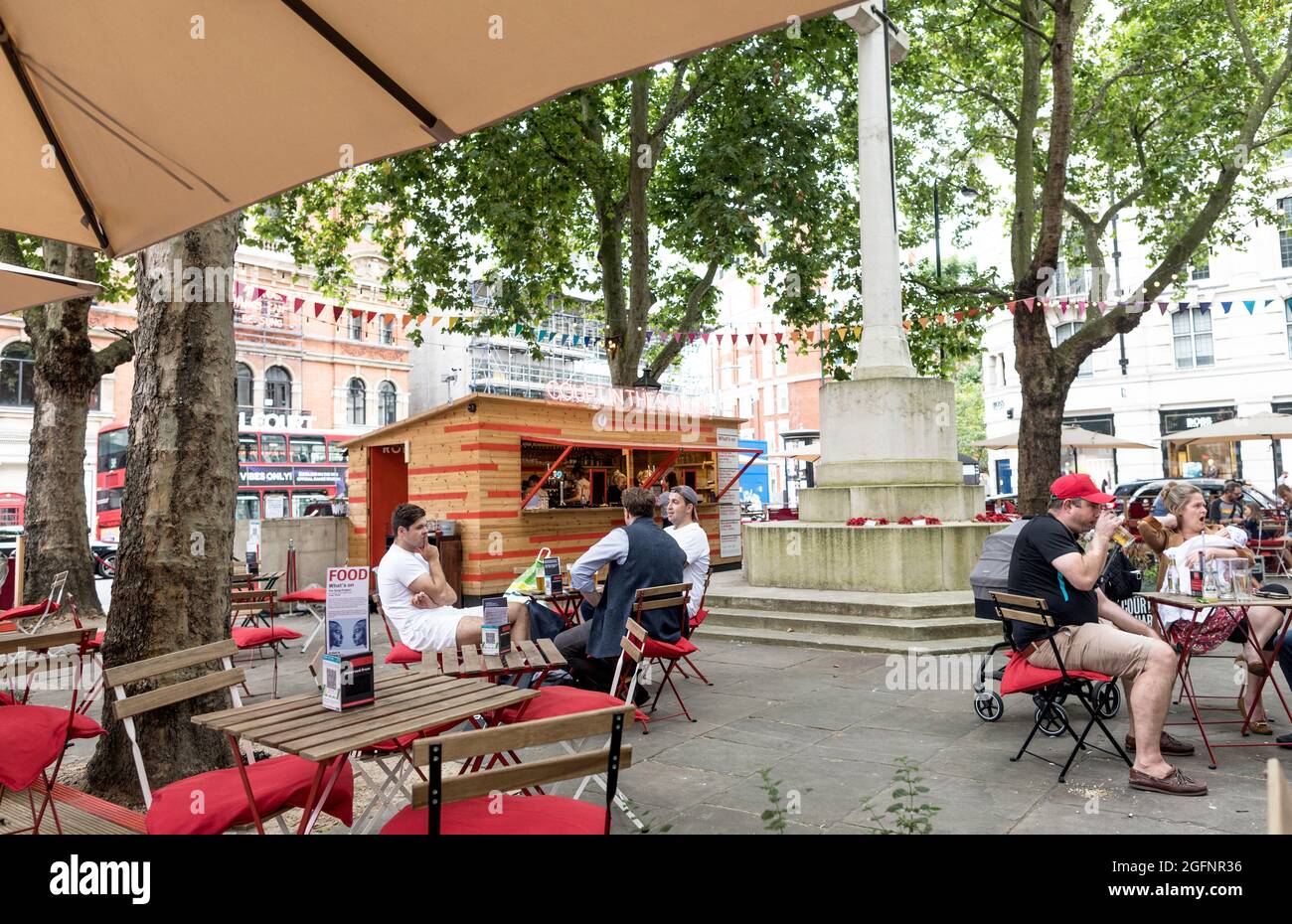 Sloane Square Cafe London UK Stock Photo - Alamy