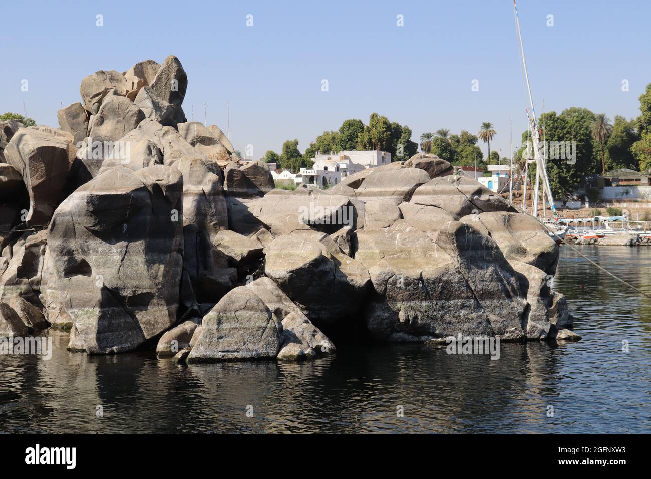 Rocks on the river nile, aswan, egypt Stock Photo - Alamy