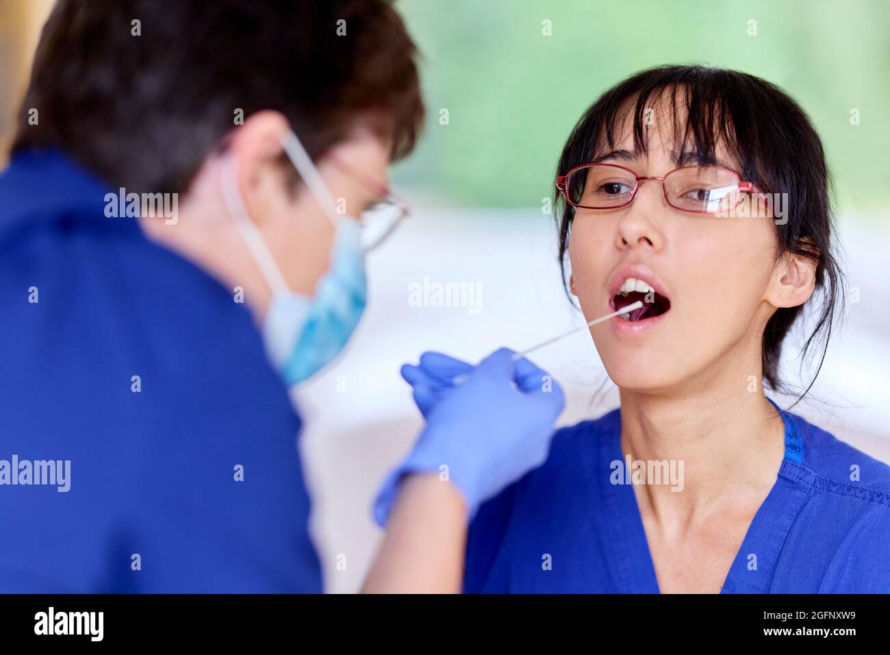 Doctor nurse woman wearing medical hi-res stock photography and images ...