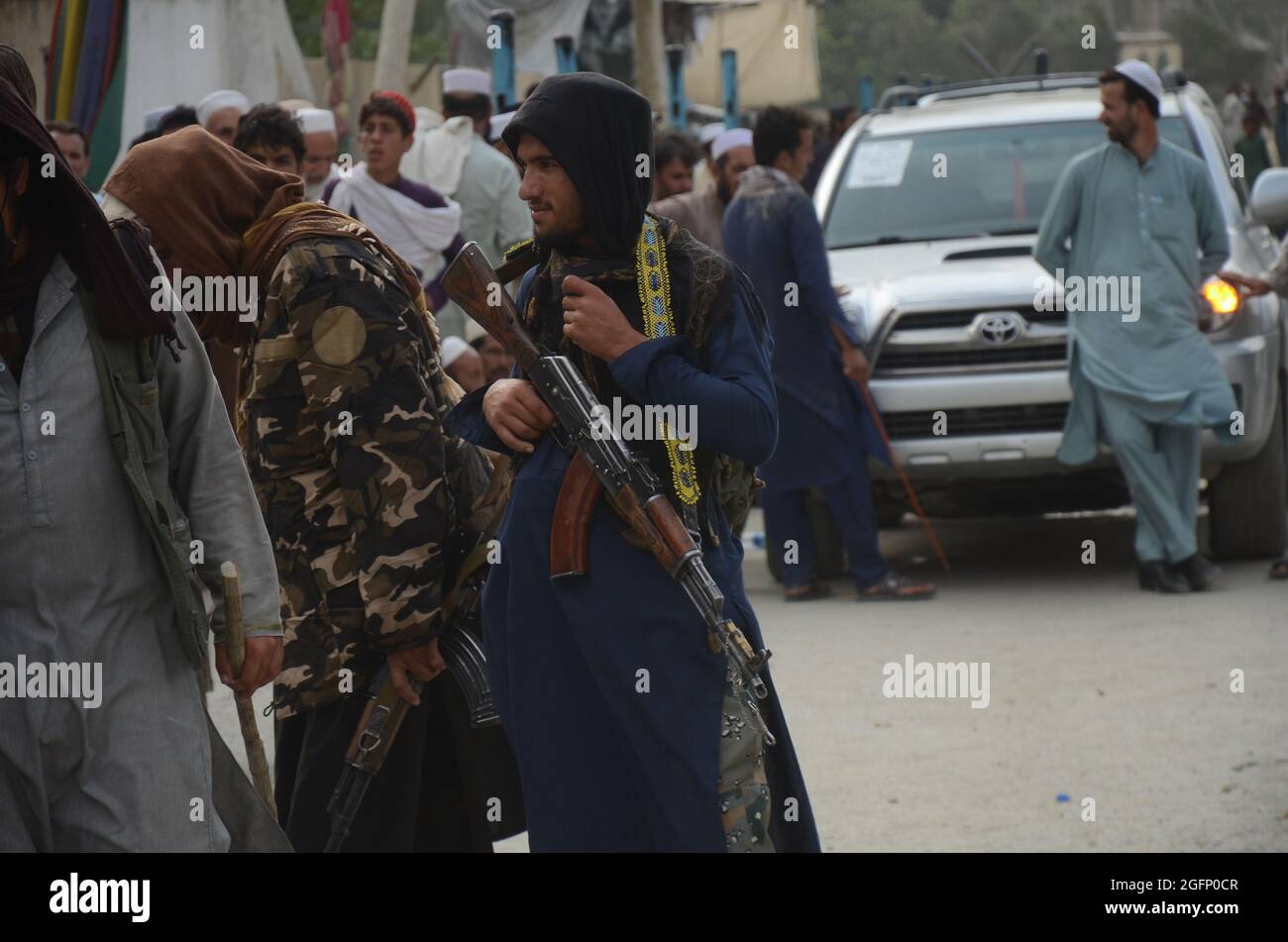 Taliban fighters pakistan hi-res stock photography and images - Alamy