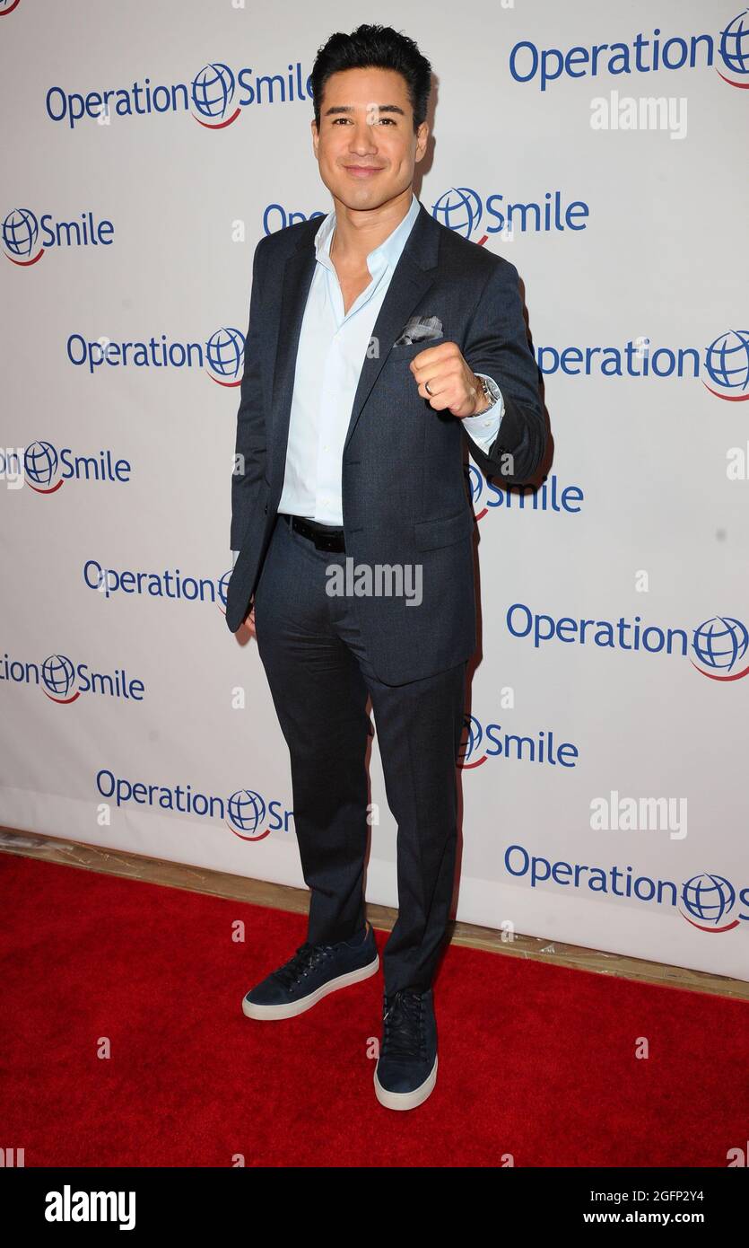 Los Angeles - CA - 11/06/2019 Operation Smile Hollywood Fight Night 2019 -PICTURED: Mario Lopez ...