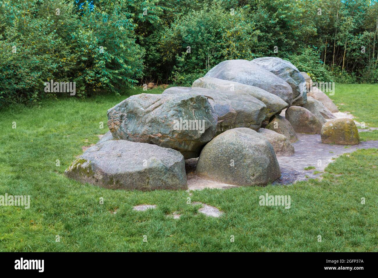 Hunebed hi-res stock photography and images - Alamy