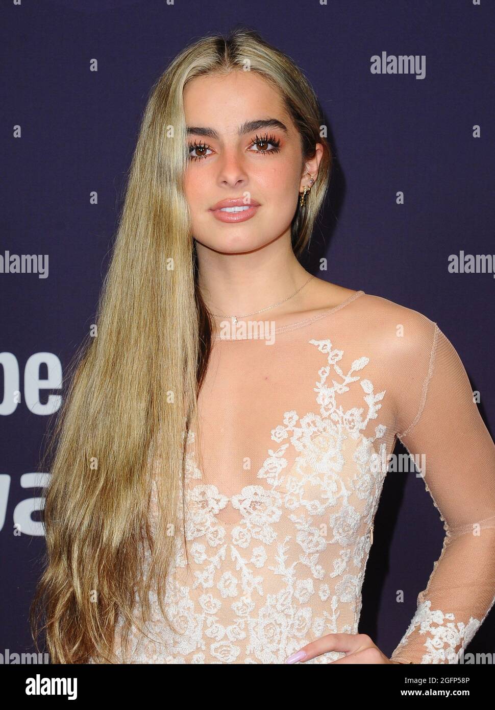 Addison rae awards hi-res stock photography and images - Alamy