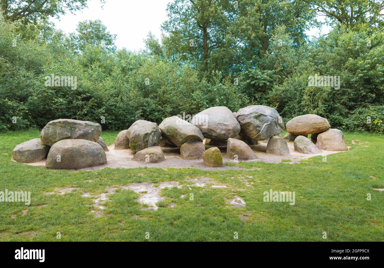 Hunebed hi-res stock photography and images - Alamy