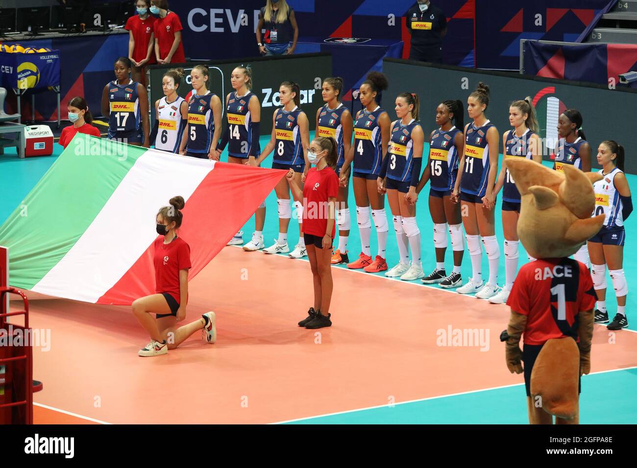 Italian volleyball national team hi-res stock photography and images ...