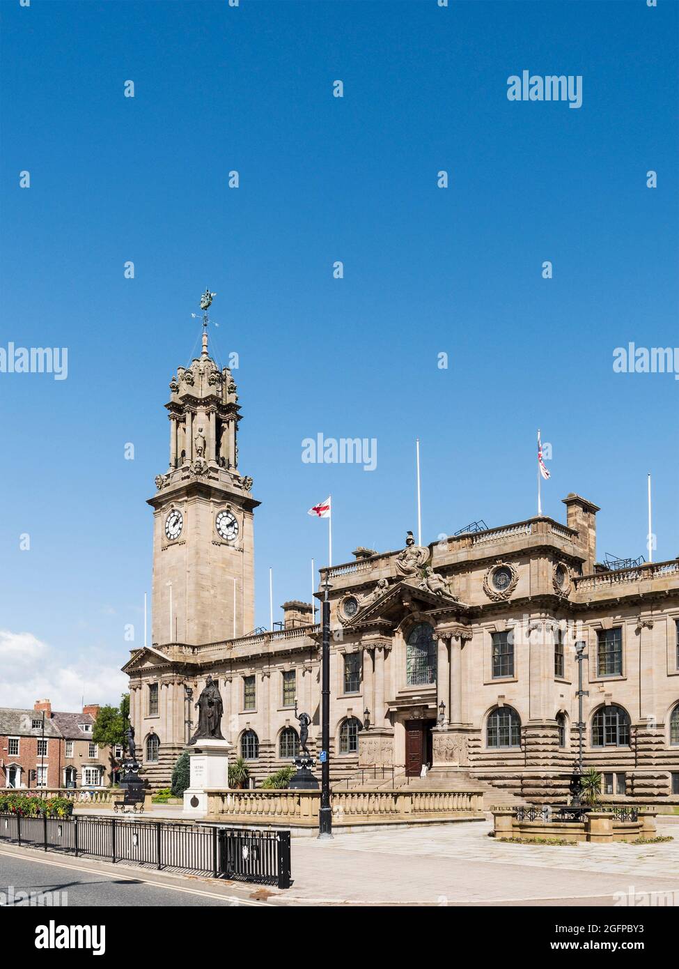 South shields town hall hi-res stock photography and images - Alamy